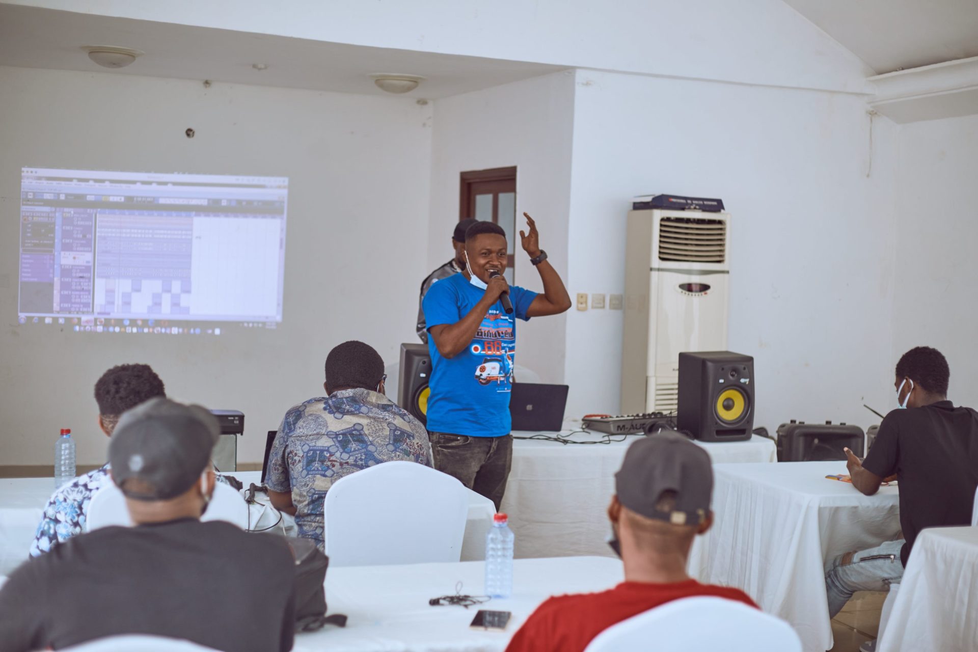 Mix Master Garzy Holds ‘Production Master Class’ For Young Ghanaian ...