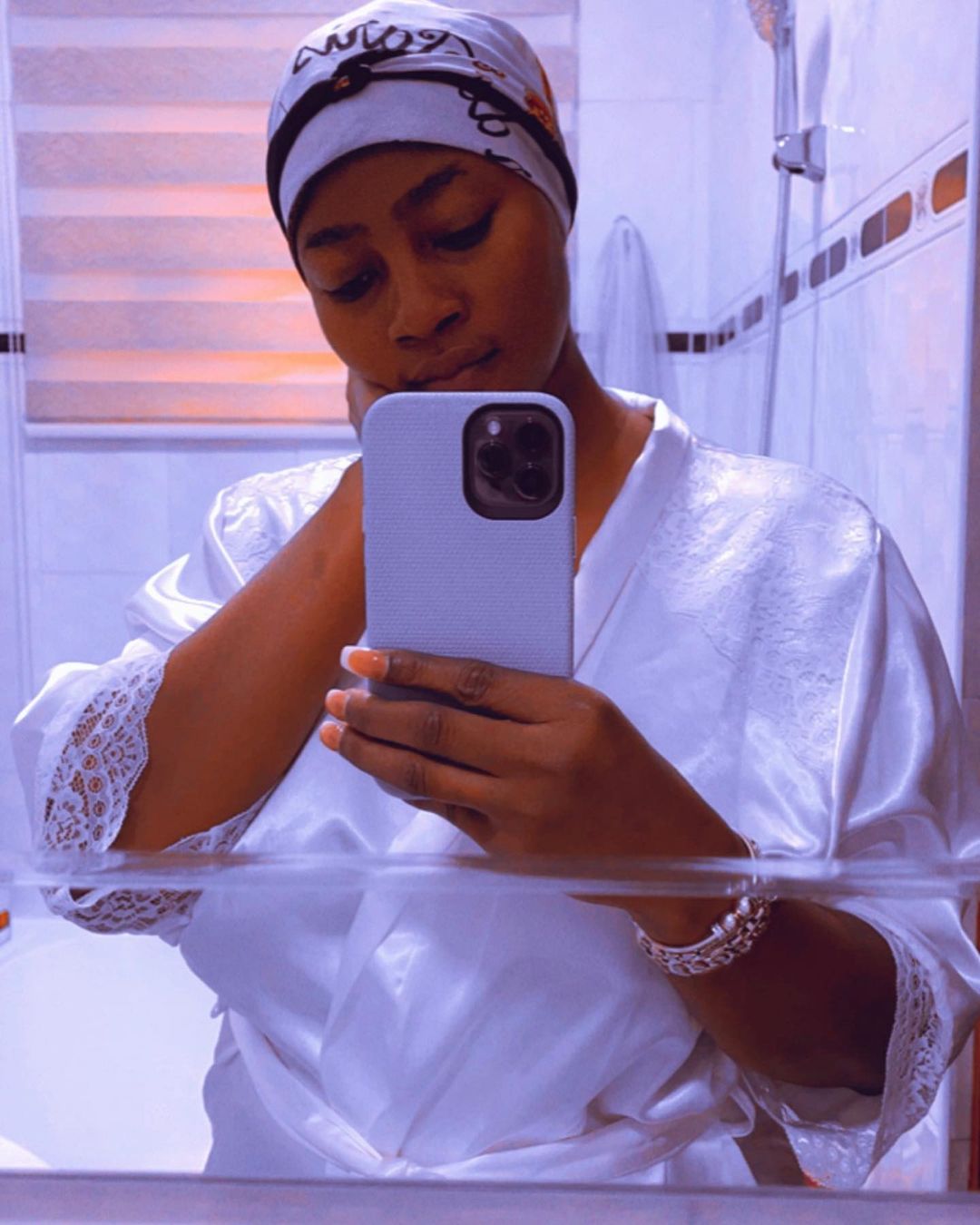 TV3’s Cookie Tee Drops A Cute Bathr00m Photo Of Herself Online ...