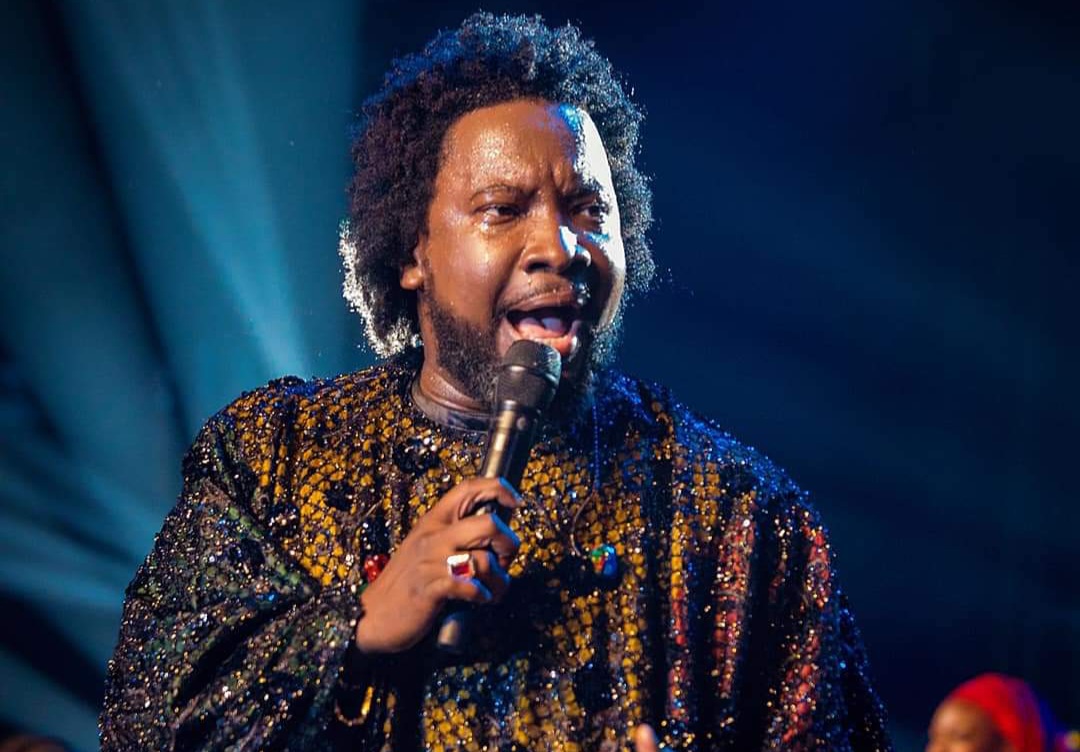 “Did You Expect Me To Perform On A Crutches? – Sonnie Badu Queries ...